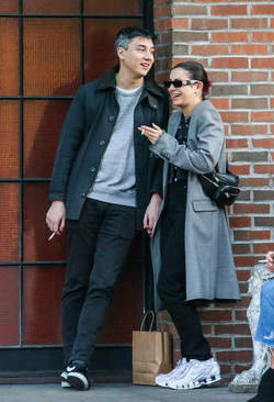 Magazine Features > Photo set 1552610: Charli XCX is Pictured Holding ...